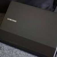 Samsung Series 3/300E 15.6-inch Notebook Intel core i3 2.4GHz 3rd gen ...